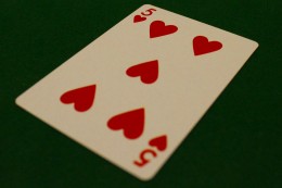 Denexa Games | 100% Plastic Playing Cards